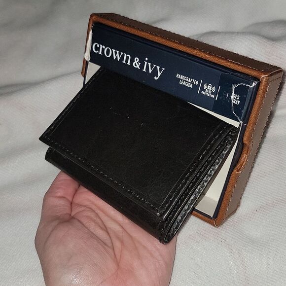 crown & ivy | Bags | New Crown Ivy Blackleather Rfid Protection Trifold ...